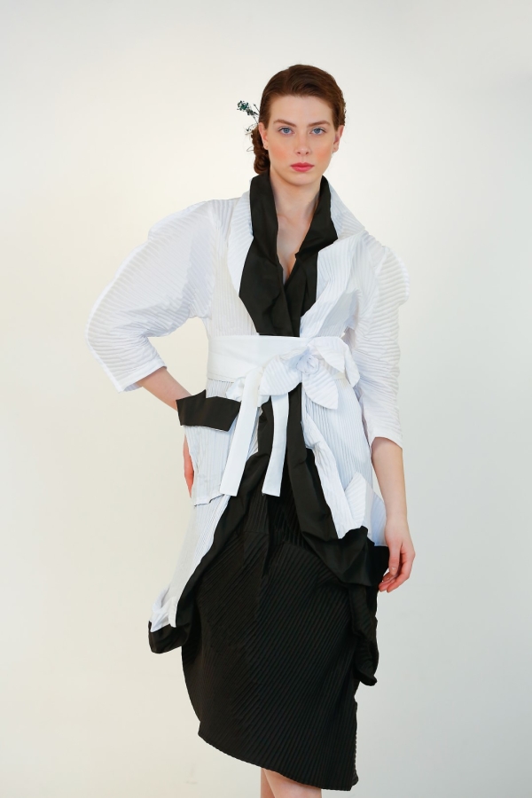 Pleated Double Color Cap - White